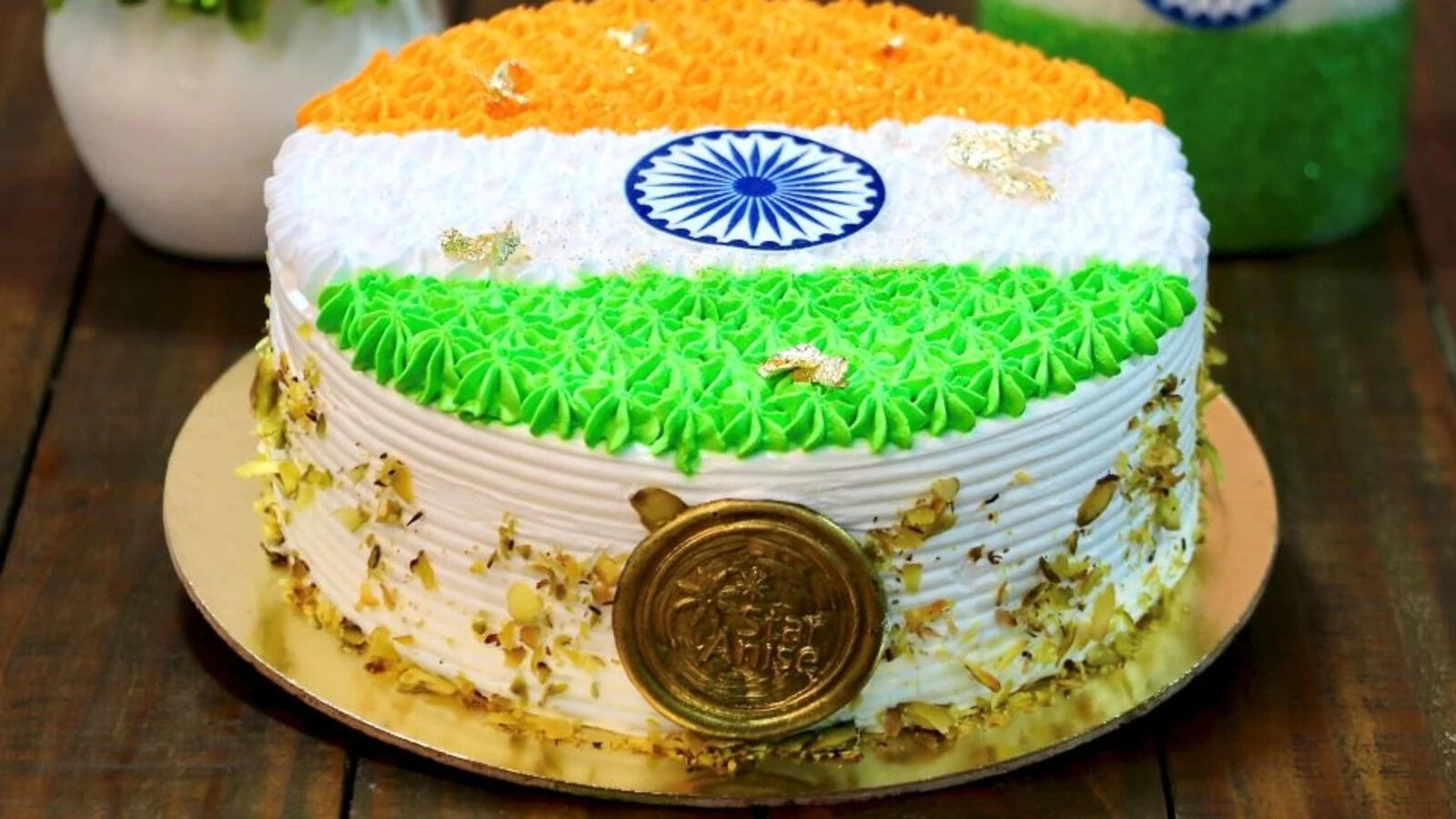 Tri-colour inspired dishes to celebrate India's 75th Independence Day ...
