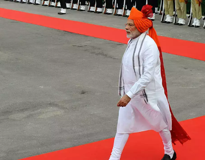 PM Modi sports tricolour turban on Independence Day; a look at his ...