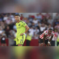 'I wouldn’t play Cristiano Ronaldo vs Liverpool': Wayne Rooney blasts ...