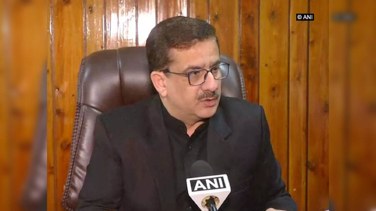 SC rejects Muslim body's plea seeking arrest of Jitendra Tyagi, Yati ...