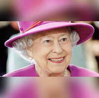Tweet from 2021 'predicted' Queen Elizabeth II's death, internet in ...