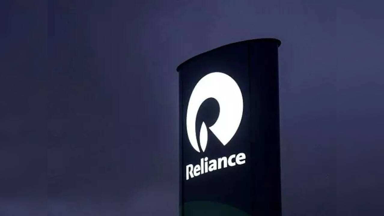 Reliance can explore reorganising company to list subsidiaries ...