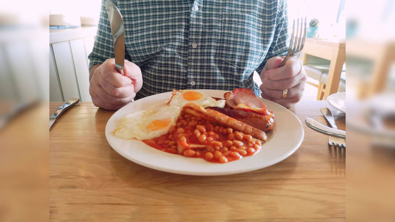 Weight loss: Dr Michael Mosley shares the BEST time of the day to eat ...