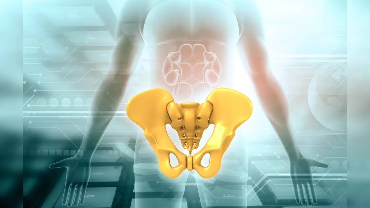 Actor and politician Khushbu Sundar recuperates after coccyx bone ...