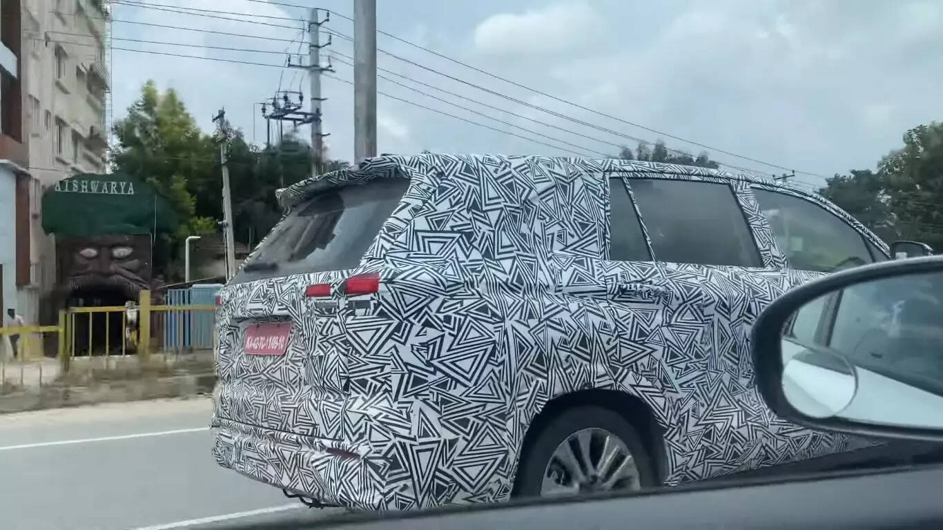 Toyota Innova HyCross nears India launch. Gets spotted in clear images ...
