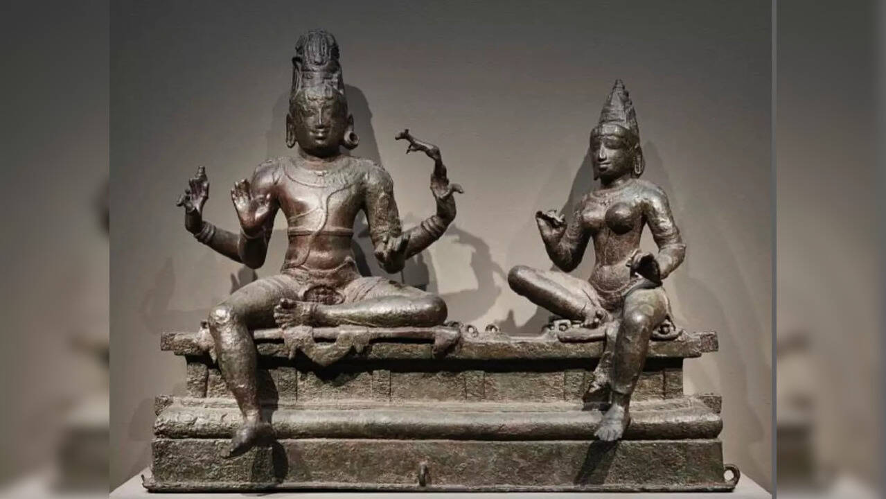 2 antique idols stolen from Tamil Nadu 50 years ago traced to US; idol ...