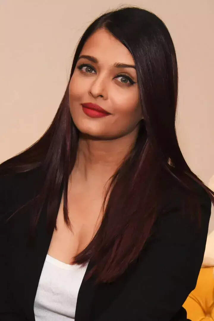 8 timeless pics of Aishwarya Rai Bachchan that prove she has ...