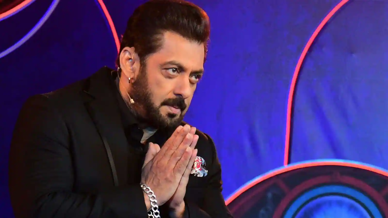 Salman Khan praises Mumbai Police for their efforts to rescue a ...