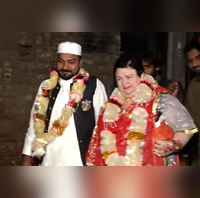 Love Beyond Borders: 83-year-old Polish woman travels to Pakistan to marry 28-year-old auto mechanic
