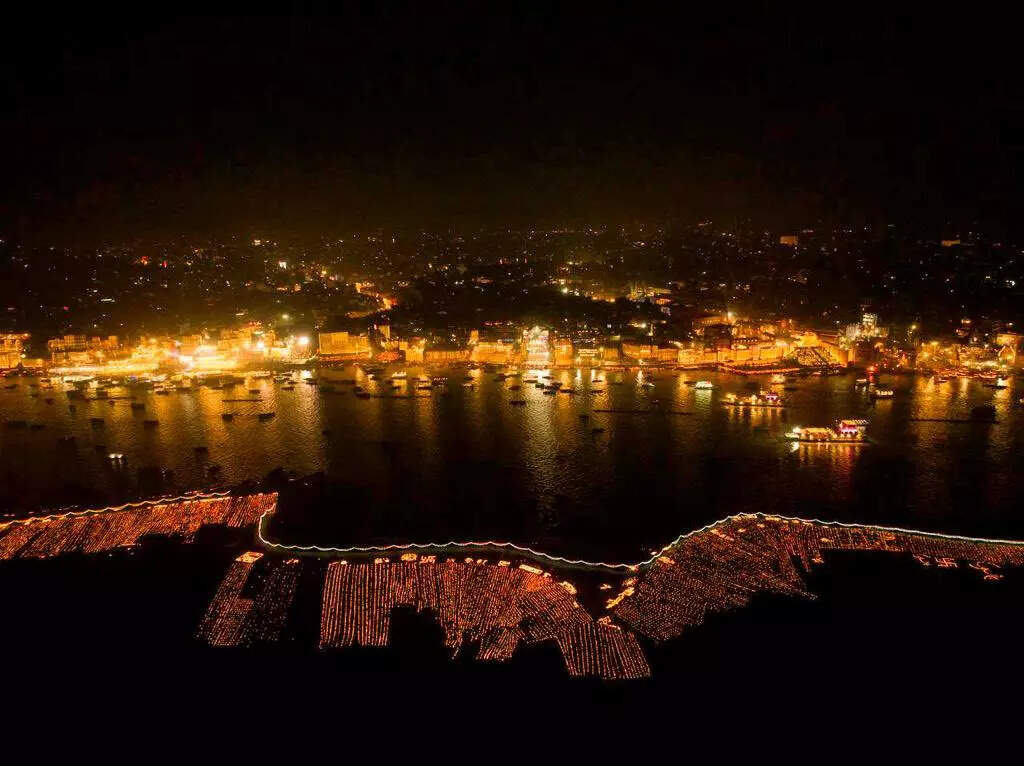 Dev Deepawali 2022: Spectacular pictures from Varanasi, Har ki Pauri ...