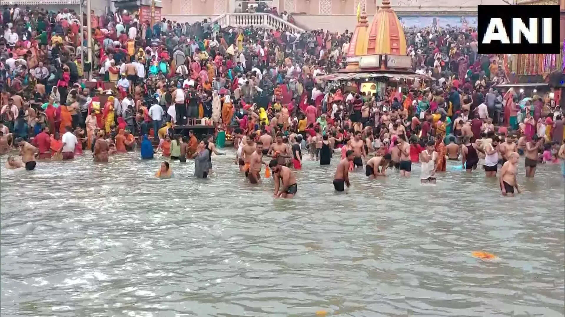 Kartik Purnima: From Haridwar to Garmukteshwar, glimpses of lakhs of ...