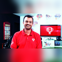 Dream11 CEO offers jobs to Indian techies laid-off by Twitter, Meta ...