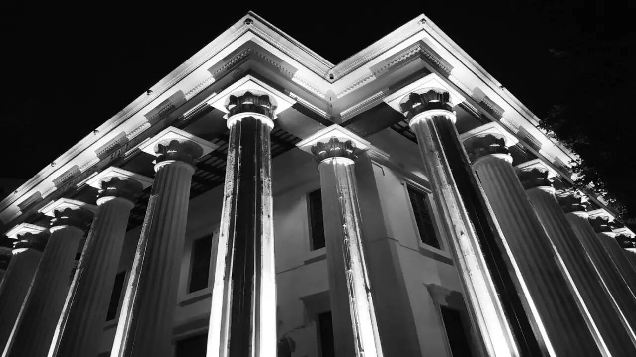 Metcalfe Hall: Kolkata: Currency building, Metcalfe Hall to be lit up ...