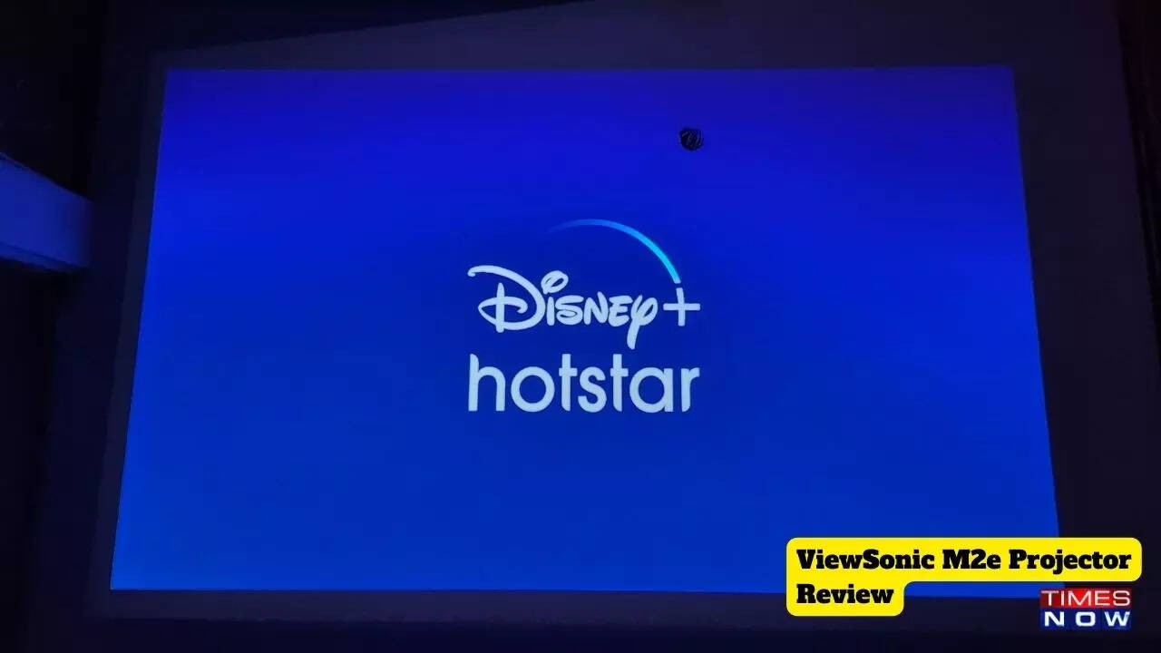 ViewSonic M2e LED Projector Review: 100 Inch screen for the price of a ...