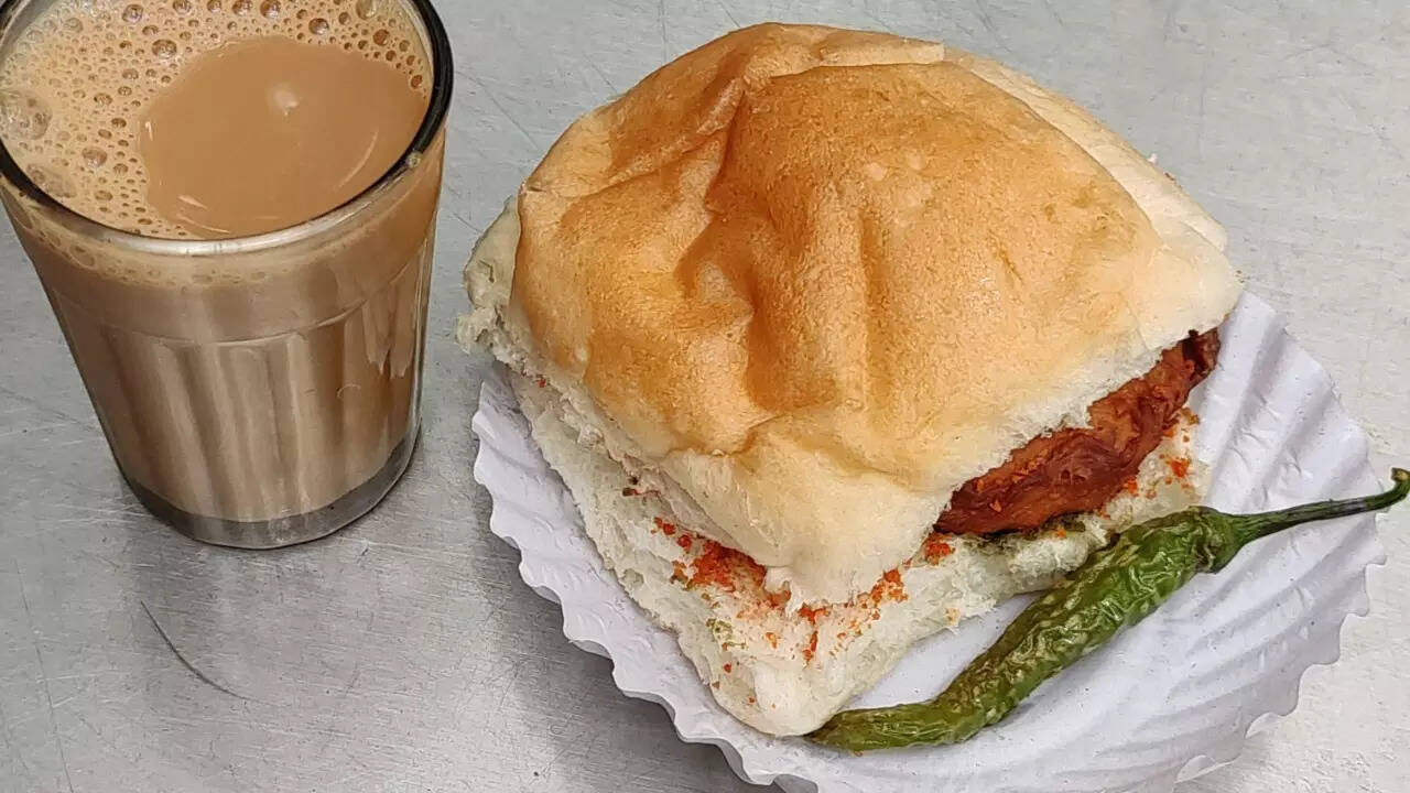 Where to get best Vada Pav in Mumbai? We have a list of outlets you ...
