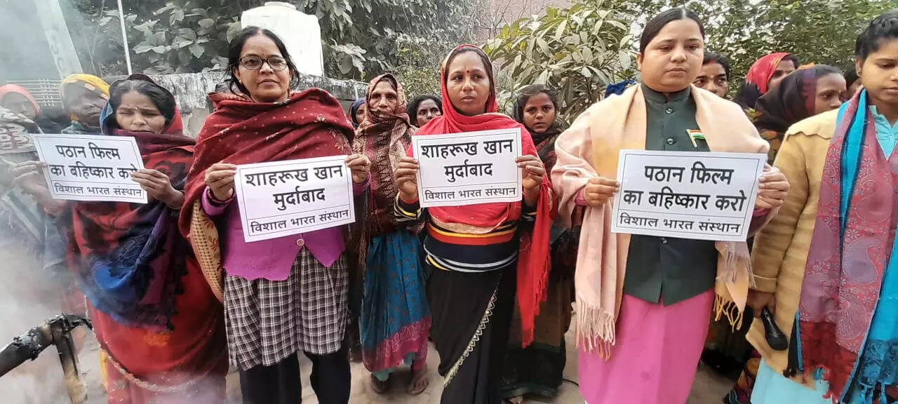 Pathaan: 'Pathaan' protests continue: Muslim women say film hurts Hindu ...