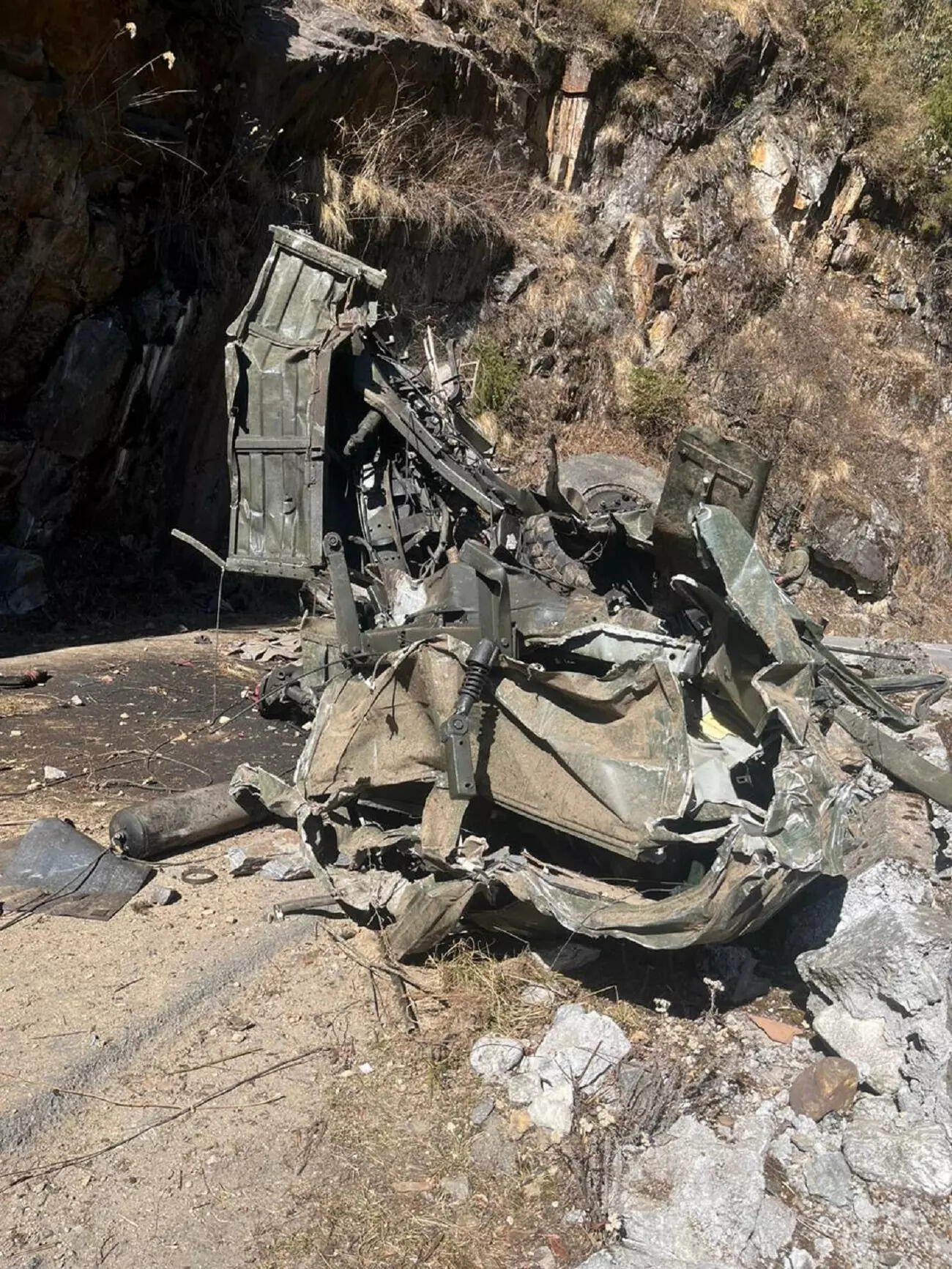 Sikkim accident: Heart wrenching first visuals of accident that killed 16 indian army soldiers ...