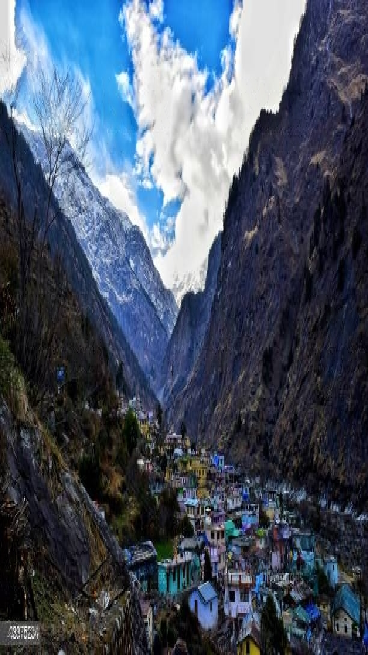 Joshimath: Its spiritual significance for Hindus and its sinking