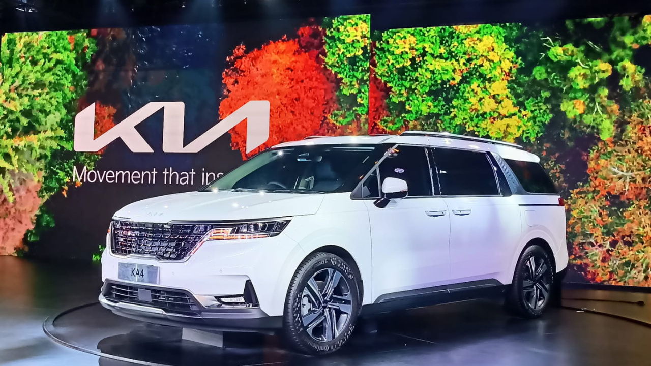 Kia KA4 luxury MPV showcased at the Auto Expo 2023: Check design, exterior, interior, features ...