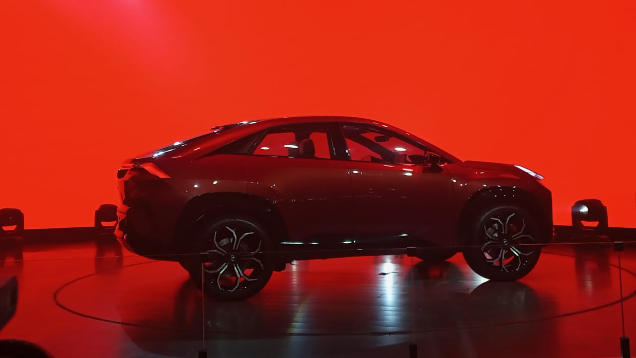 Near production Tata Curvv ICE concept showcased today at Auto Expo ...