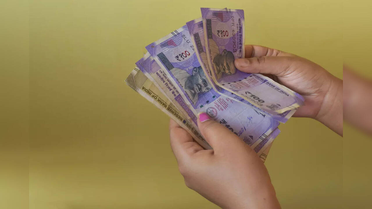 India 10-year benchmark govt bond yield at 7.4% - highest since Nov 2022 | Economy News, Times Now