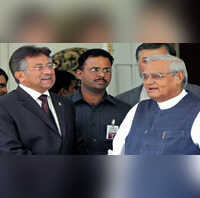 When Pervez Musharraf came to India for historic Agra Summit and his ...
