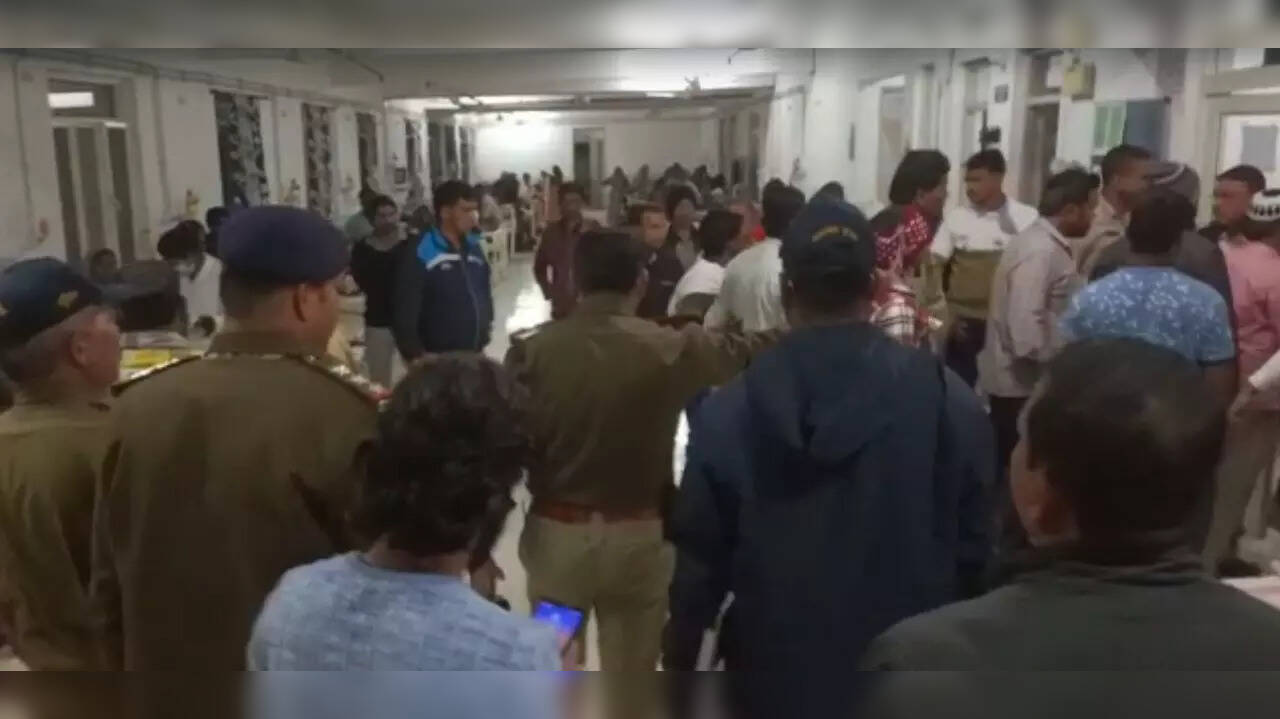 Muslim cleric attacked in Madhya Pradesh’s Khandwa; huge crowd gathered ...