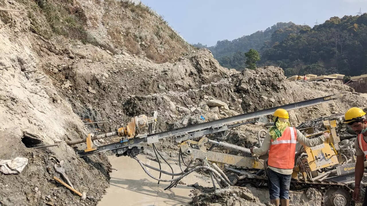 Sivok-Rangpo new rail line: Railway Ministry reveals project's progress ...