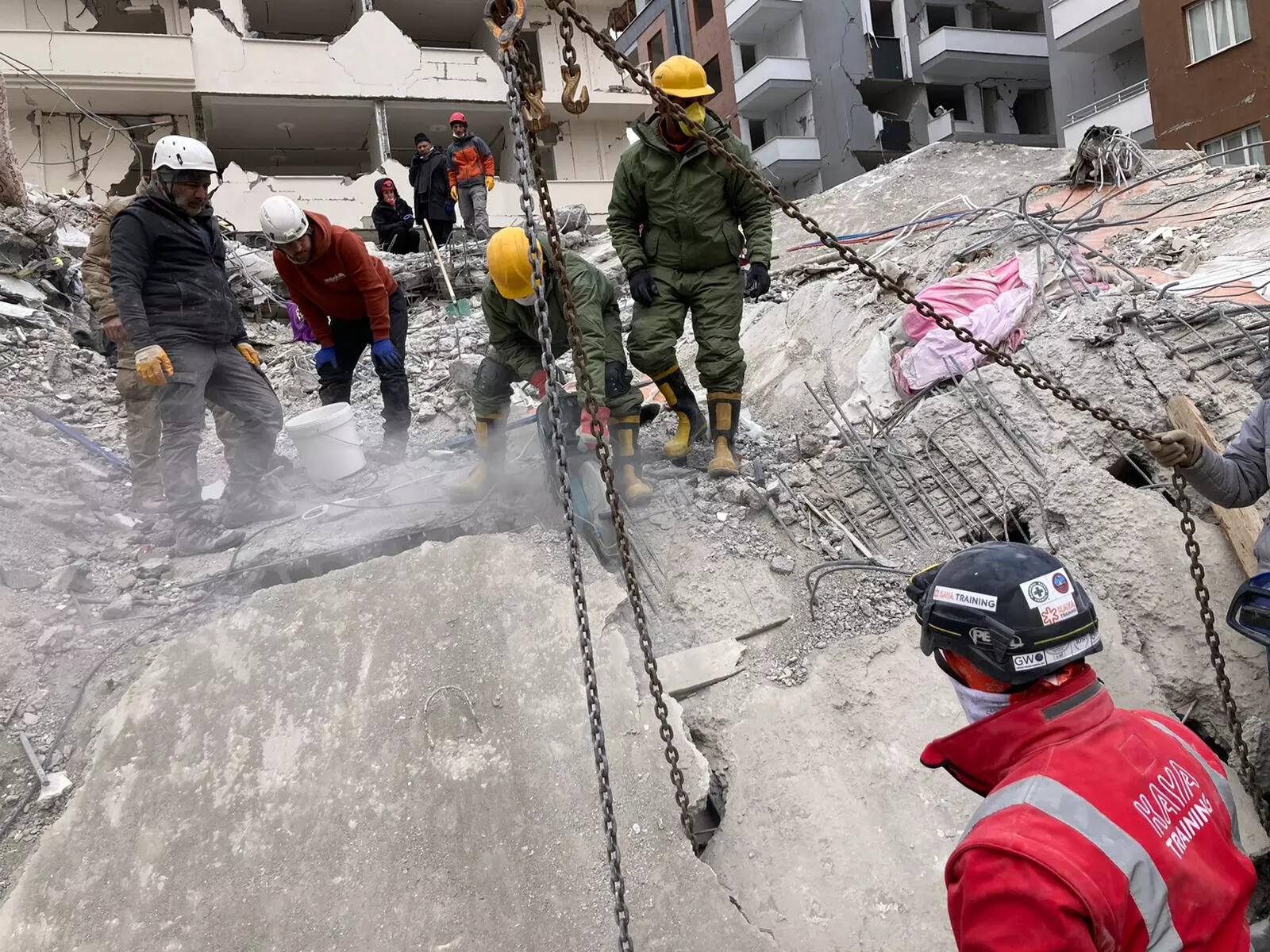 Turkey-Syria earthquake: NDRF rescues another girl survivor from rubble ...