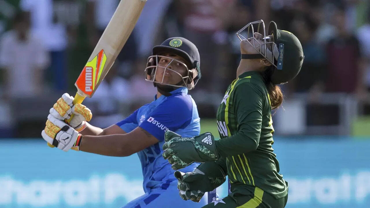 Richa Ghosh, roped in by RCB for Rs 1.9 cr at WPL auction, wants to buy ...