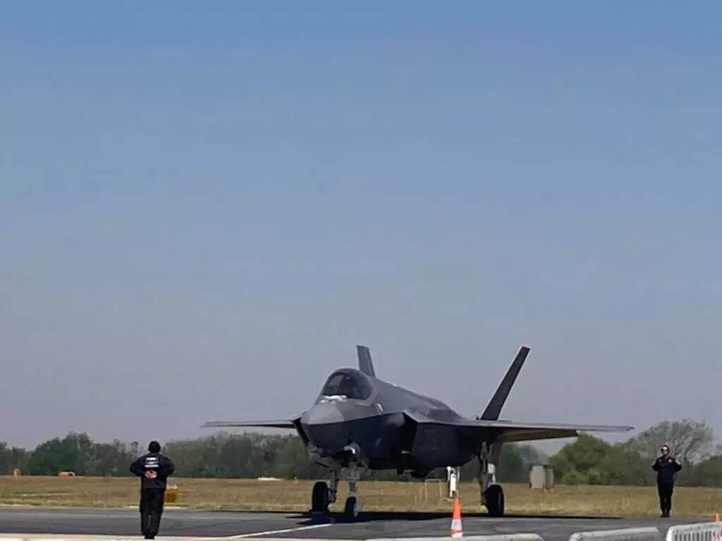 WATCH - Lockheed Martin's F-35 perform manoeuvres during Aero India ...