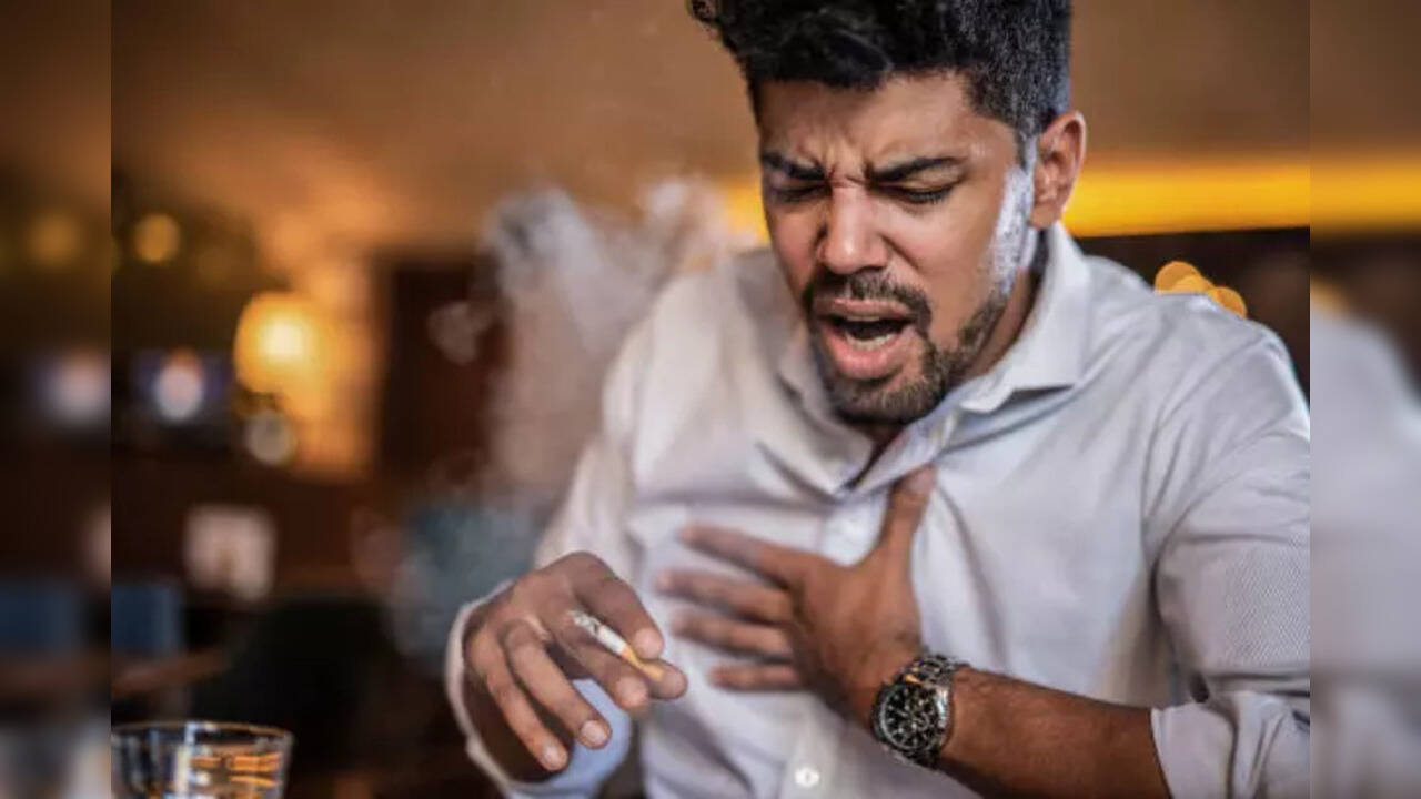 Meet SmokeMon: A smart necklace that tracks every puff you smoke ...