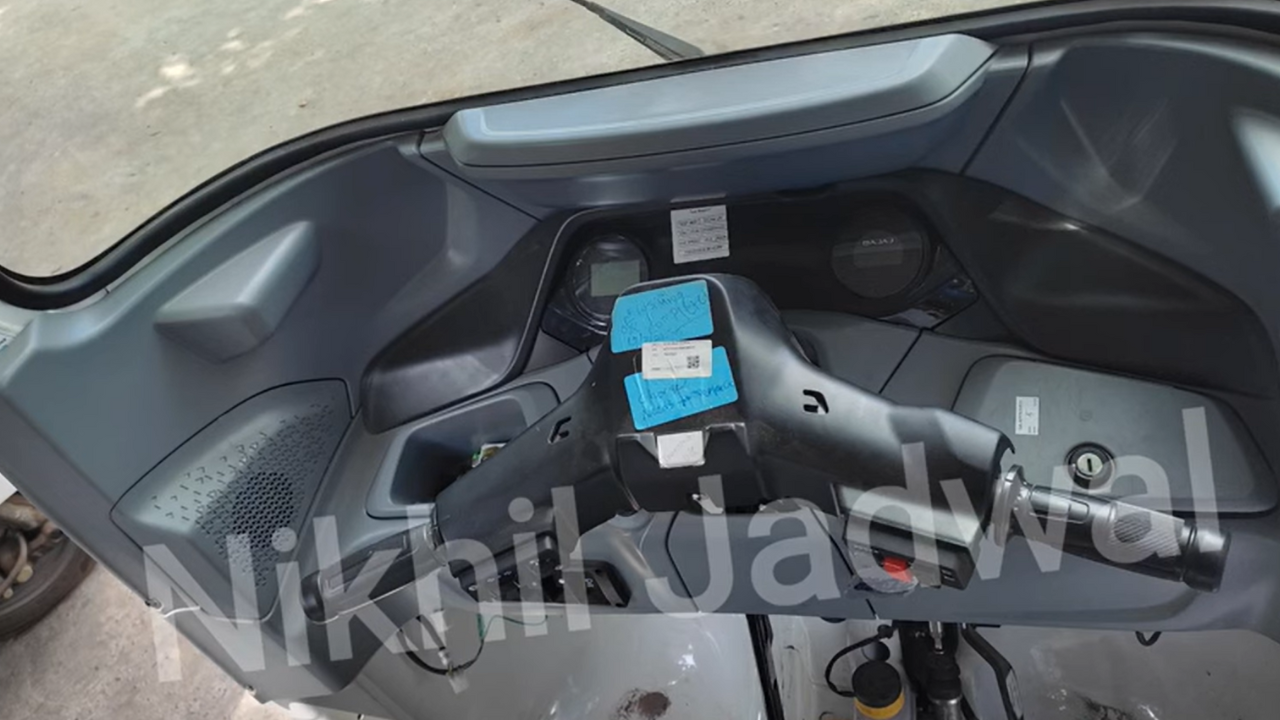 Here’s how future three-wheelers will look - Bajaj RE electric Rickshaw ...