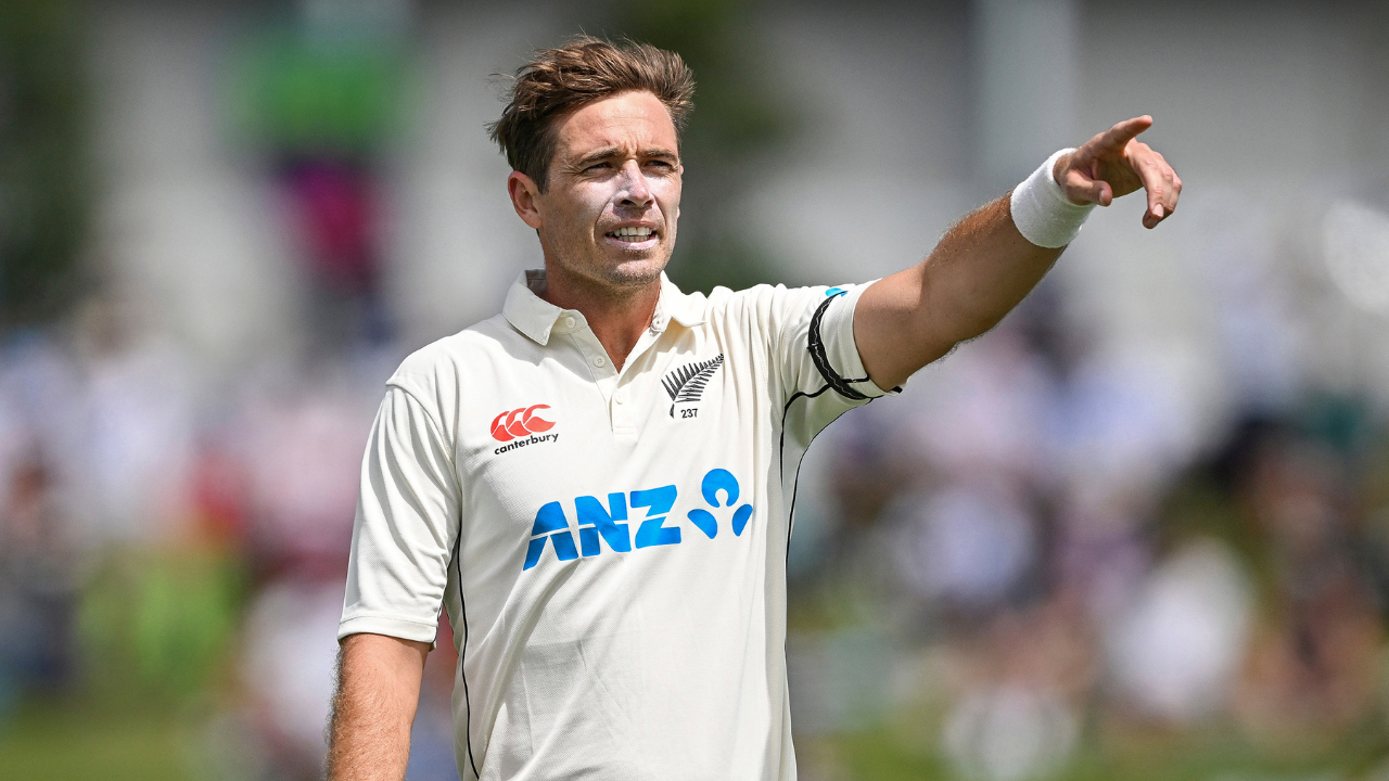 Unbelievable! Tim Southee equals massive MS Dhoni batting record; nears ...