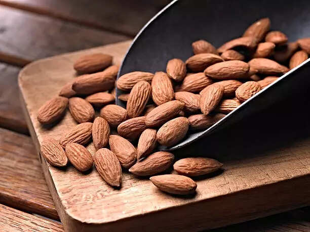 Dry Almonds or Soaked Almonds? What Ayurveda says about the best way to ...