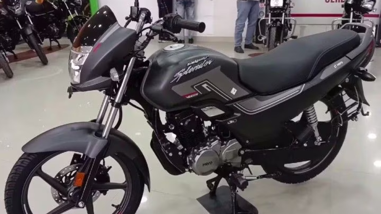 New and updated Hero Super Splendor spotted in showroom ahead of ...