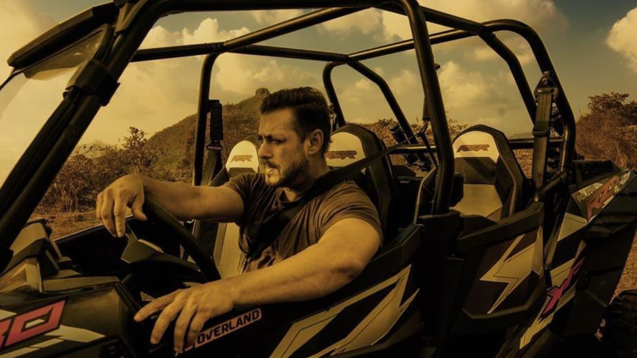 Salman Khan shares his endearing PIC, riding a jeep. Fans say 'Swag ...