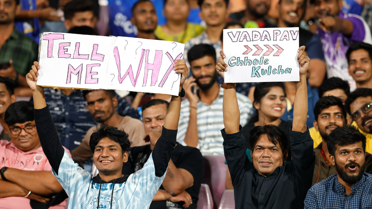 Bro has clearly...: Delhi Capitals take hilarious dig at fan's 'Vada ...