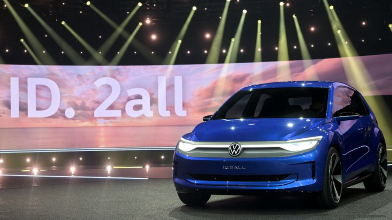 VW reinvents peoples car in EV avatar: VW ID2 unveiled as a low-cost EV ...