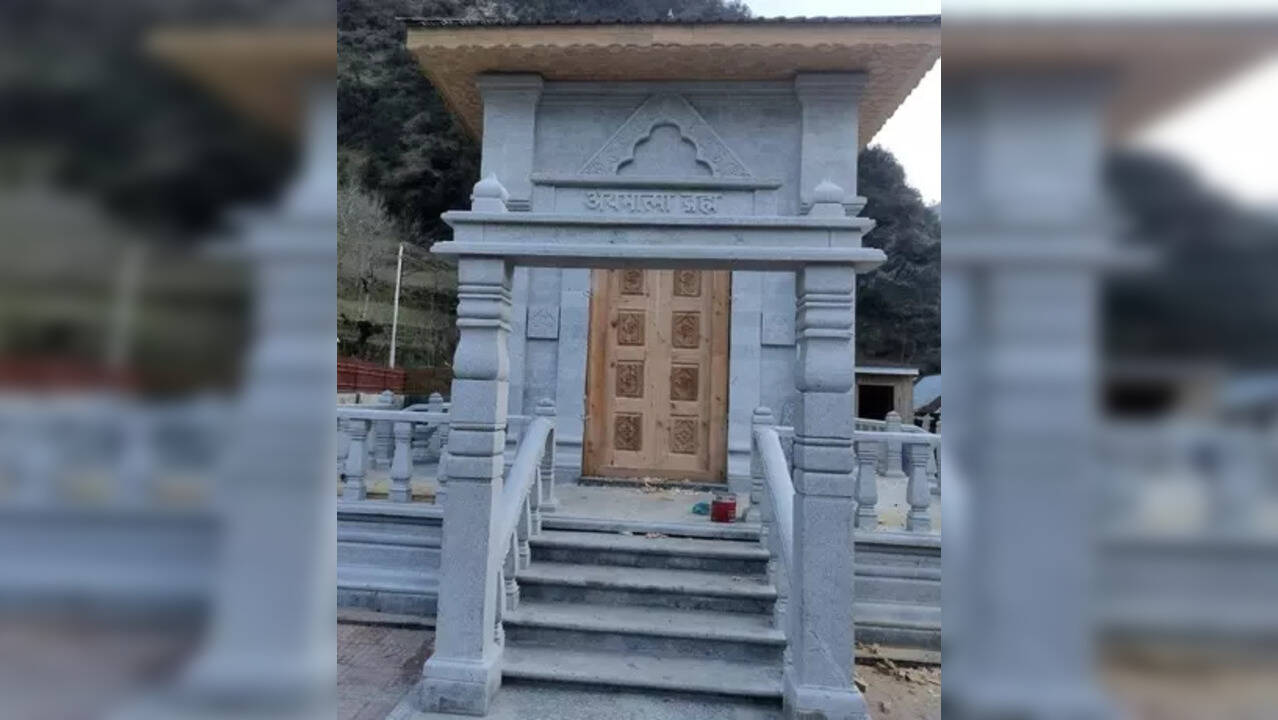 Kashmiri Hindu New Year: Goddess Sharda's idol to be installed near LoC ...