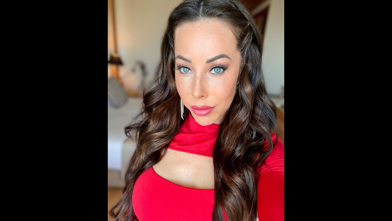 Woman Who Has Studied Kama Sutra Says She Orgasms 'Just By Using Her ...