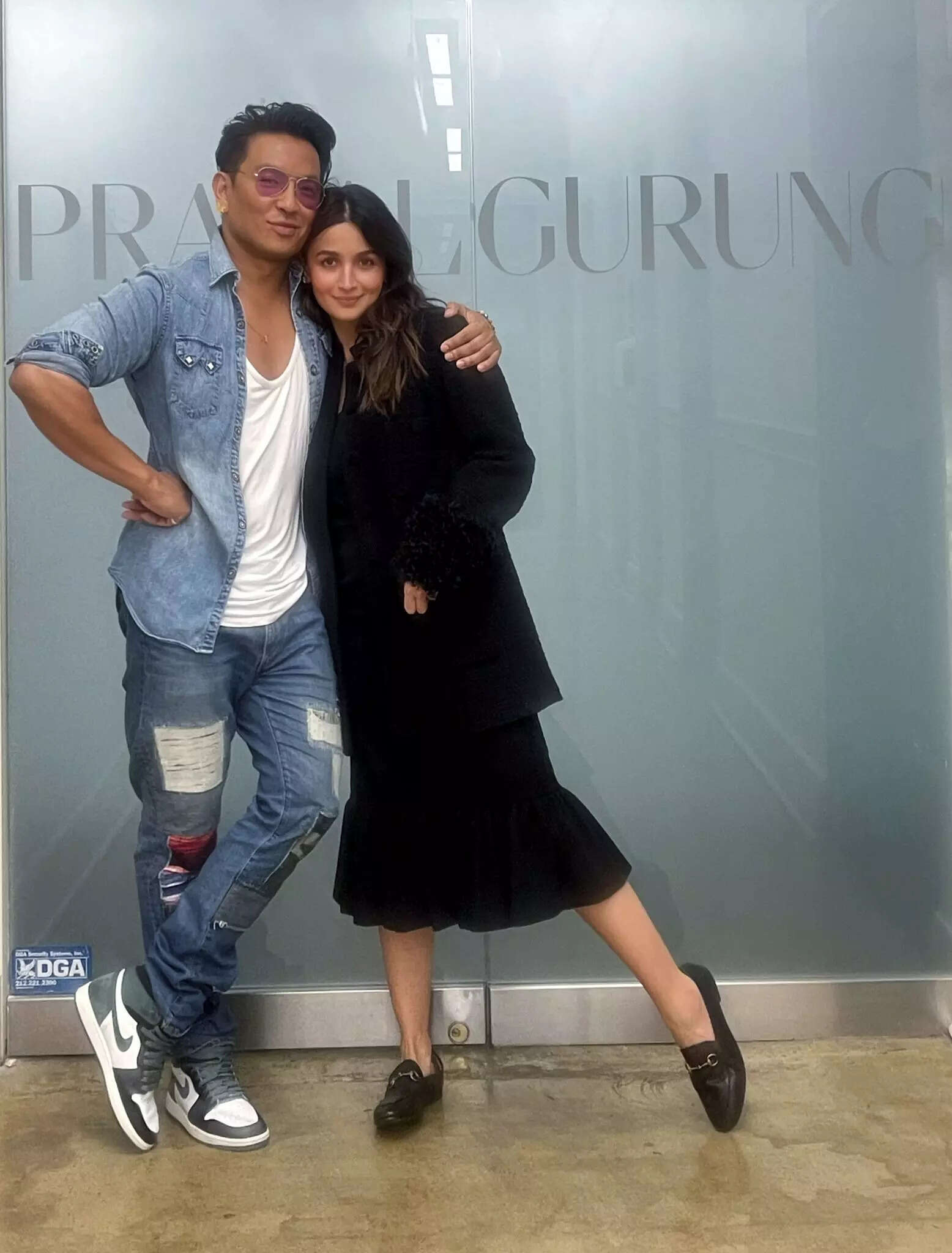 Ahead of MET Gala 2023, Alia Bhatt poses with Indian fashion designer ...