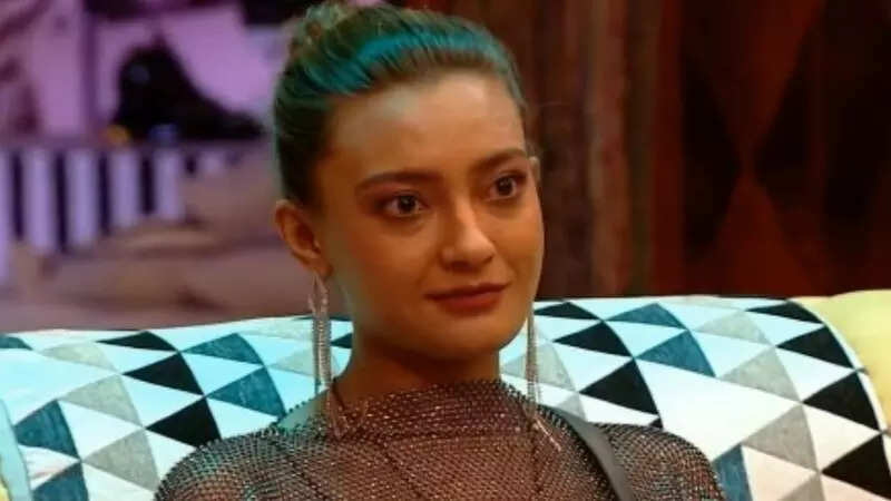 Bigg Boss Ott 2 Weekend Ka Vaar Aashika Bhatia Gets Evicted From
