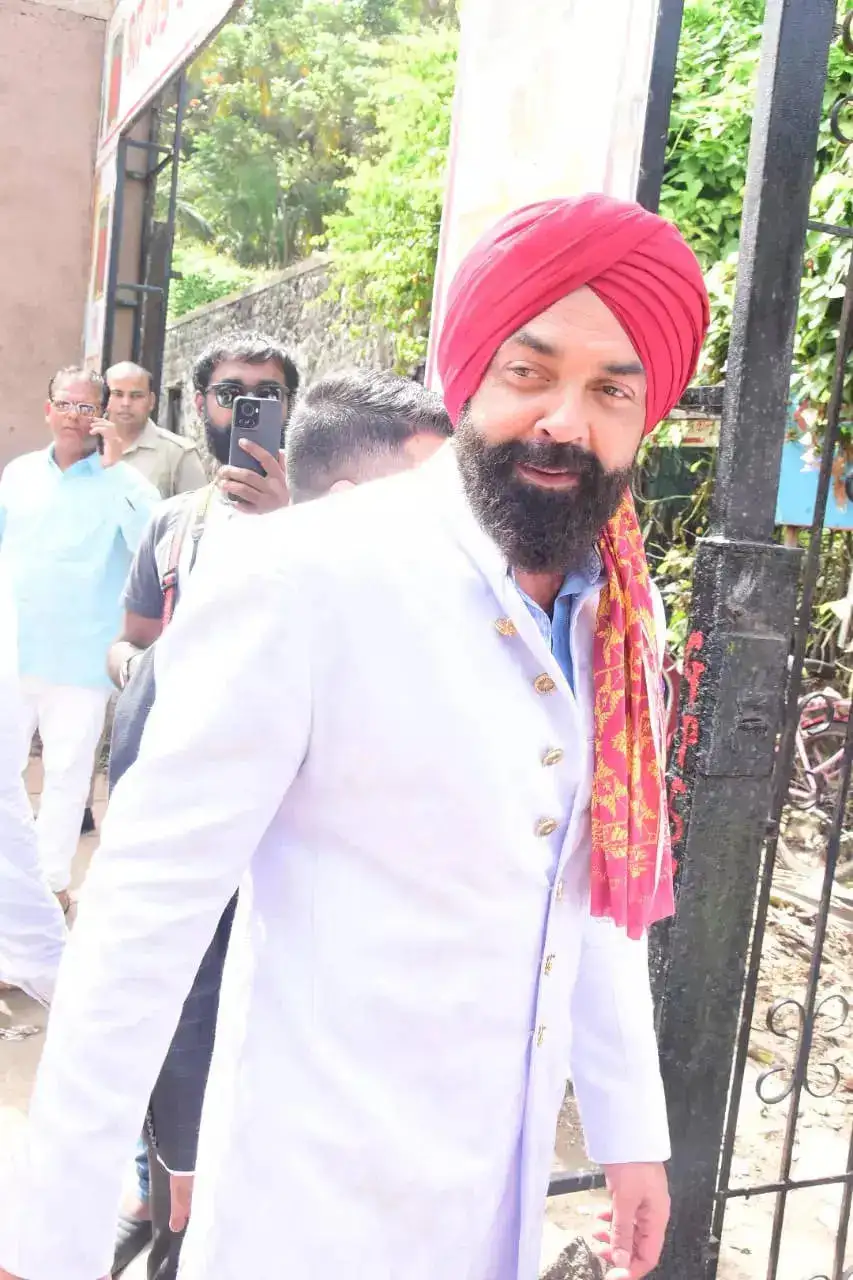 Sunny Deols son, Karan Deol gets married; Abhay Deol, Bobby Deol and ...