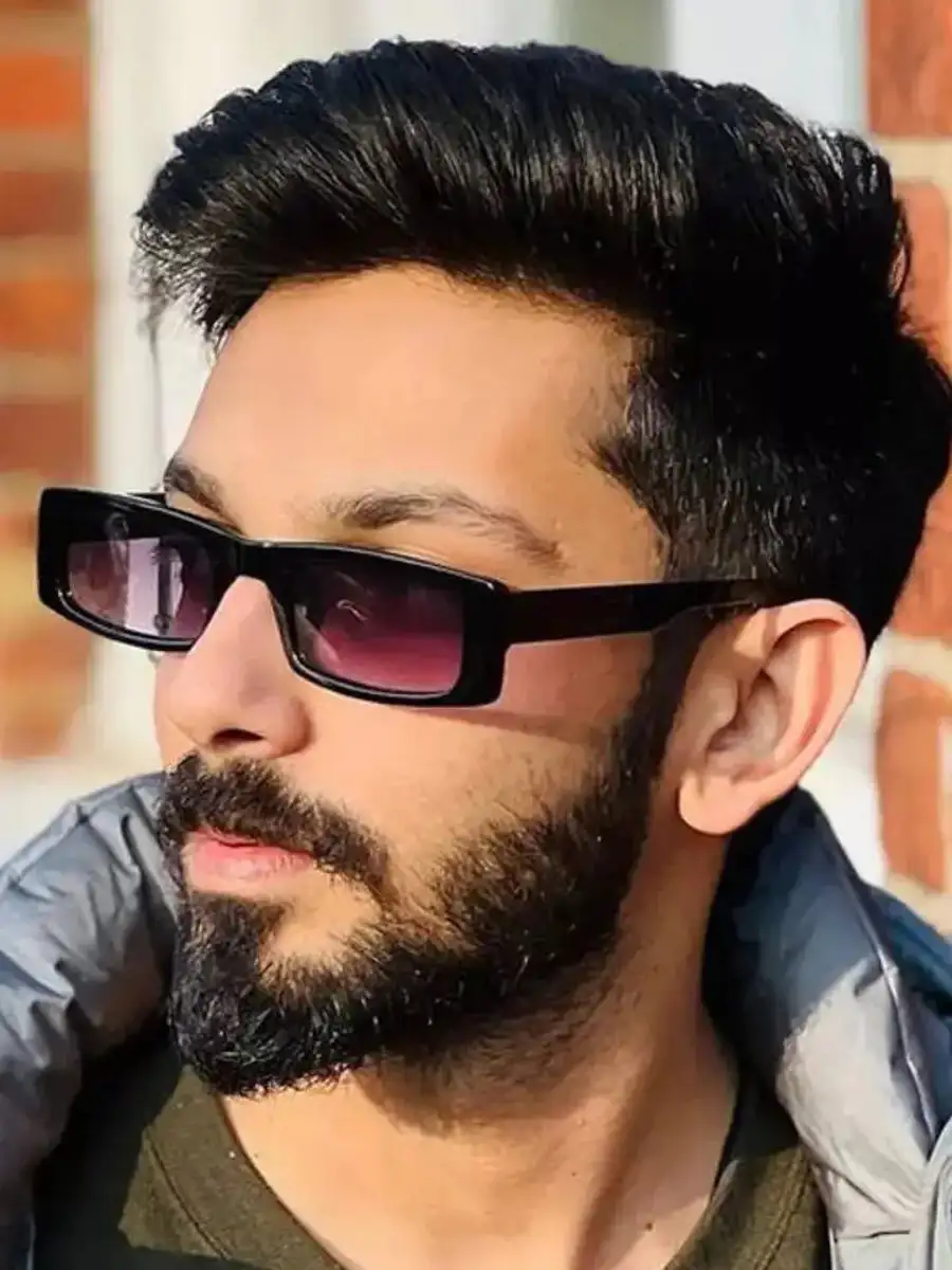 8 South Indian singers and their fan following