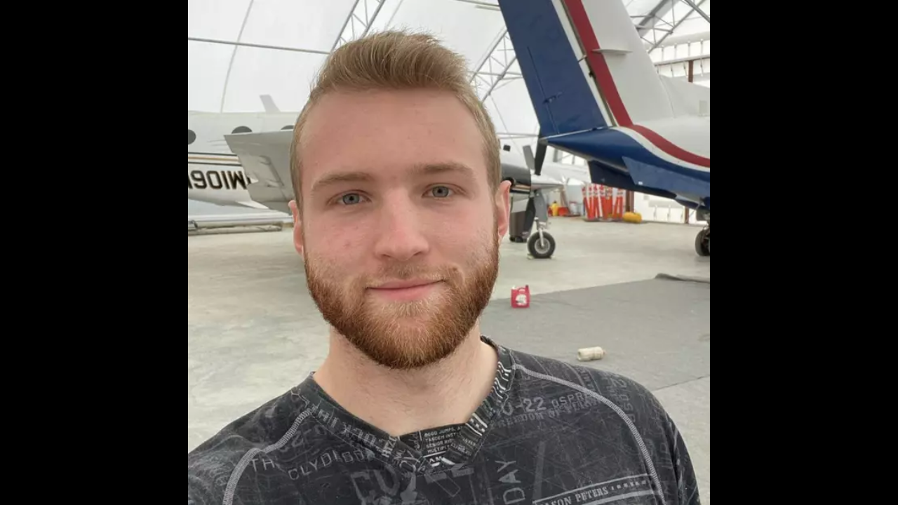 Guy Who Dropped Out Of School At 17 Is Now A Retired Millionaire Aged ...