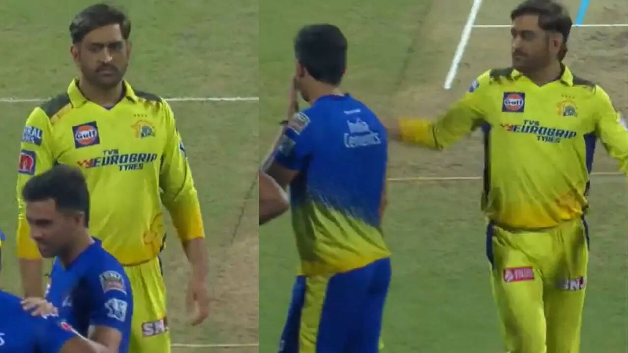 MS Dhoni Angry With Deepak Chahar? CSK Captain Attempts To Slap Pacer ...