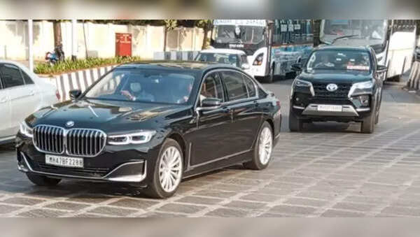 Video of Gautam Adani Flauting His Luxurious BMW 730 LD DPE Signature ...