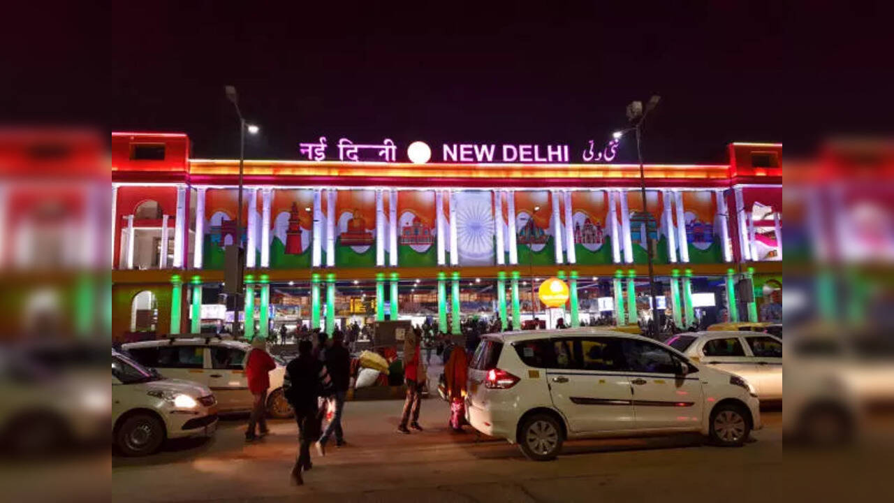 Fire Breaks Out at New Delhi Railway Station's Reservation Counter; DRM ...