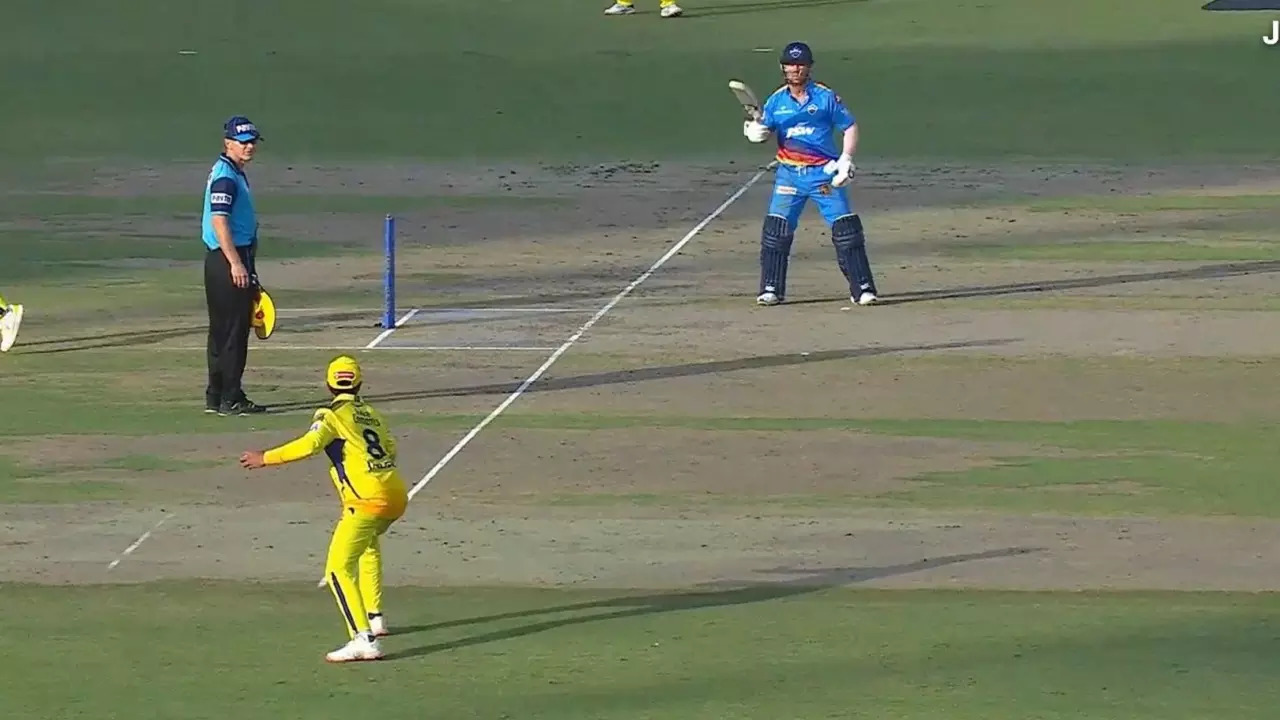 WATCH: David Warner Taunts Ravindra Jadeja, Copies His Iconic Sword ...